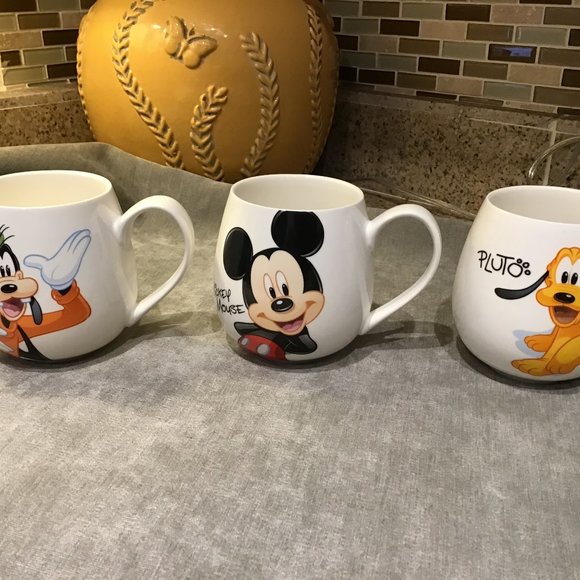 Disney | Kitchen | Disney Mickey Mouse And Friends Coffee Mug Set Of 3 ...